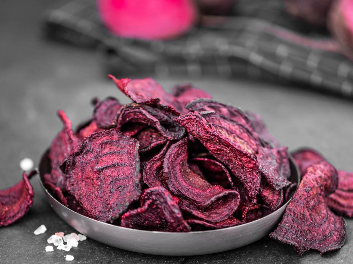 Red beet - health benefits of beetroot for a healthy body